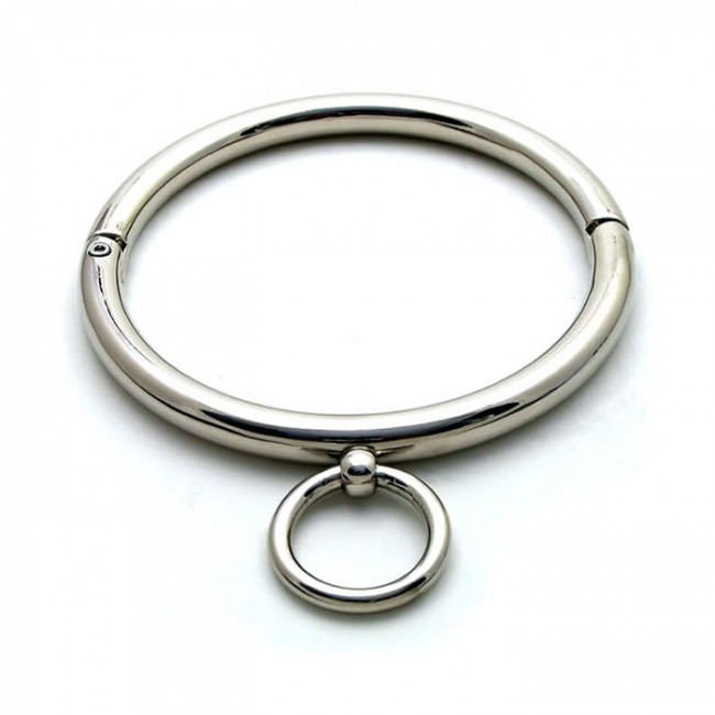 Collar de acero con argolla 27.95€